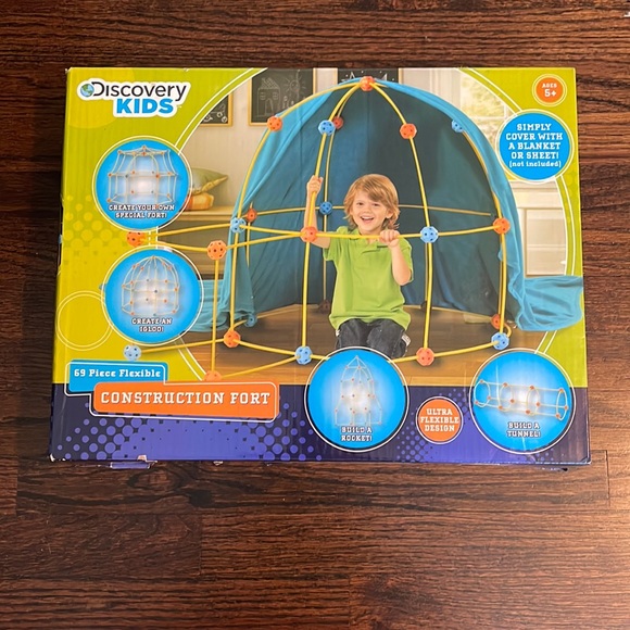 Discovery | Toys | Discovery Kids Flexible Construction Fort | Poshmark
